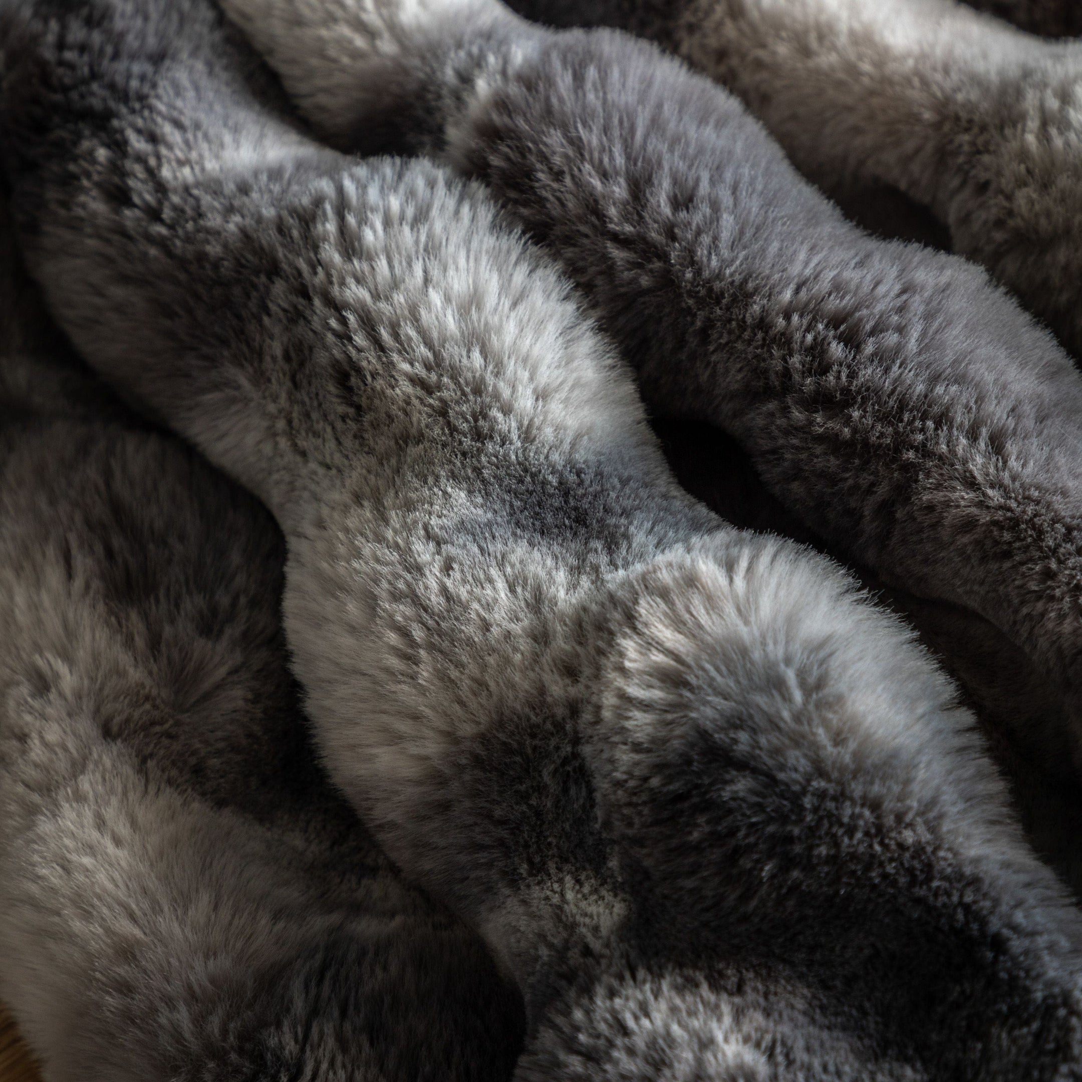 Marshmallow Marble Rabbit Fur Throw – House of Isabella UK